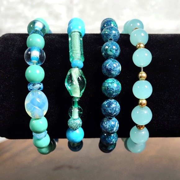 Artisan Crafted | Jewelry | 4pc Beaded Stretch Bracelets | Poshmark